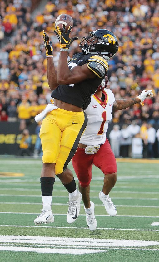 Iowa revamps passing game with prolific tight ends off to NFL | News ...